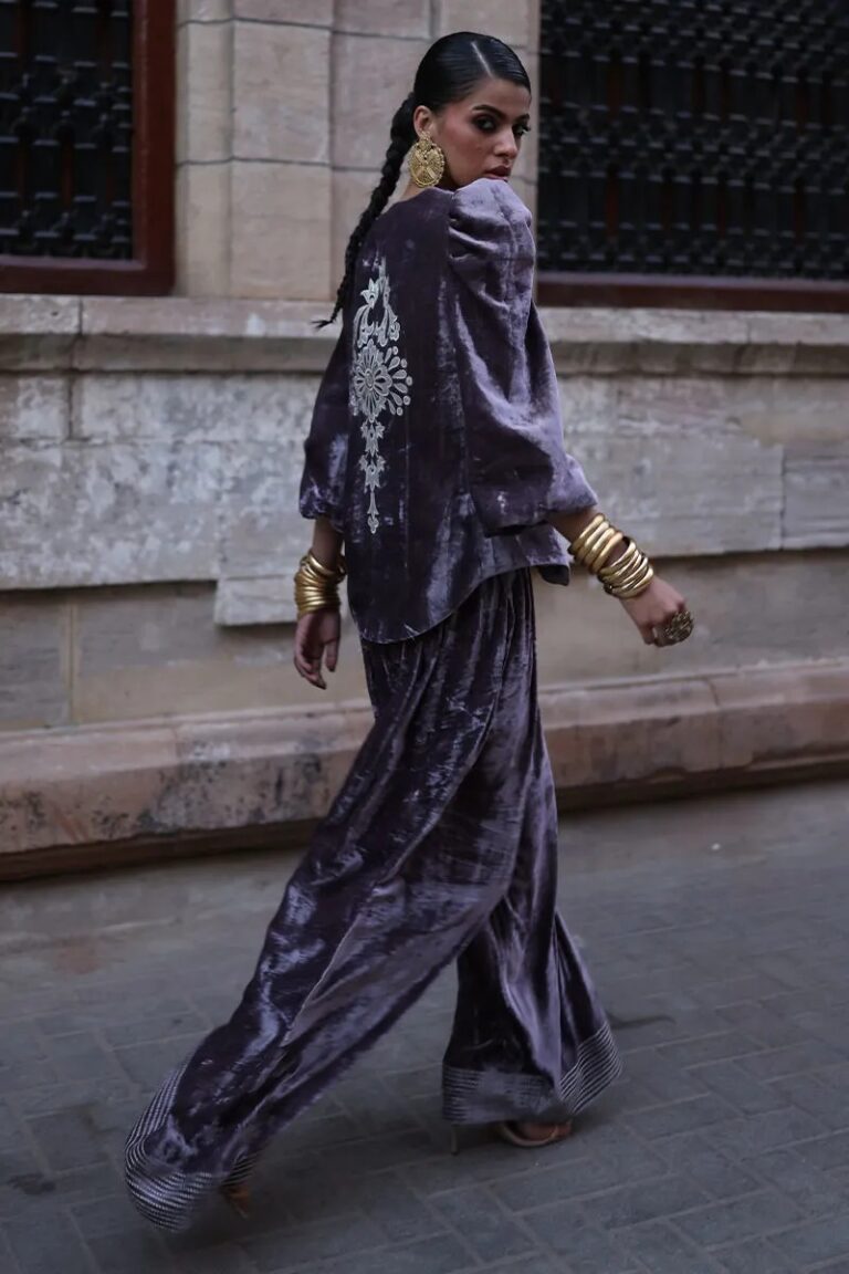 Rozina Munib Fall Winter 25/26 - FW25-35